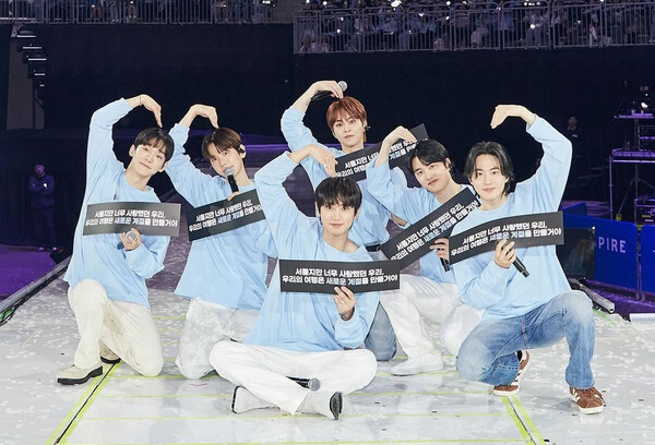 EXO Suho Shares Photos from 12th Anniversary Fan Meeting