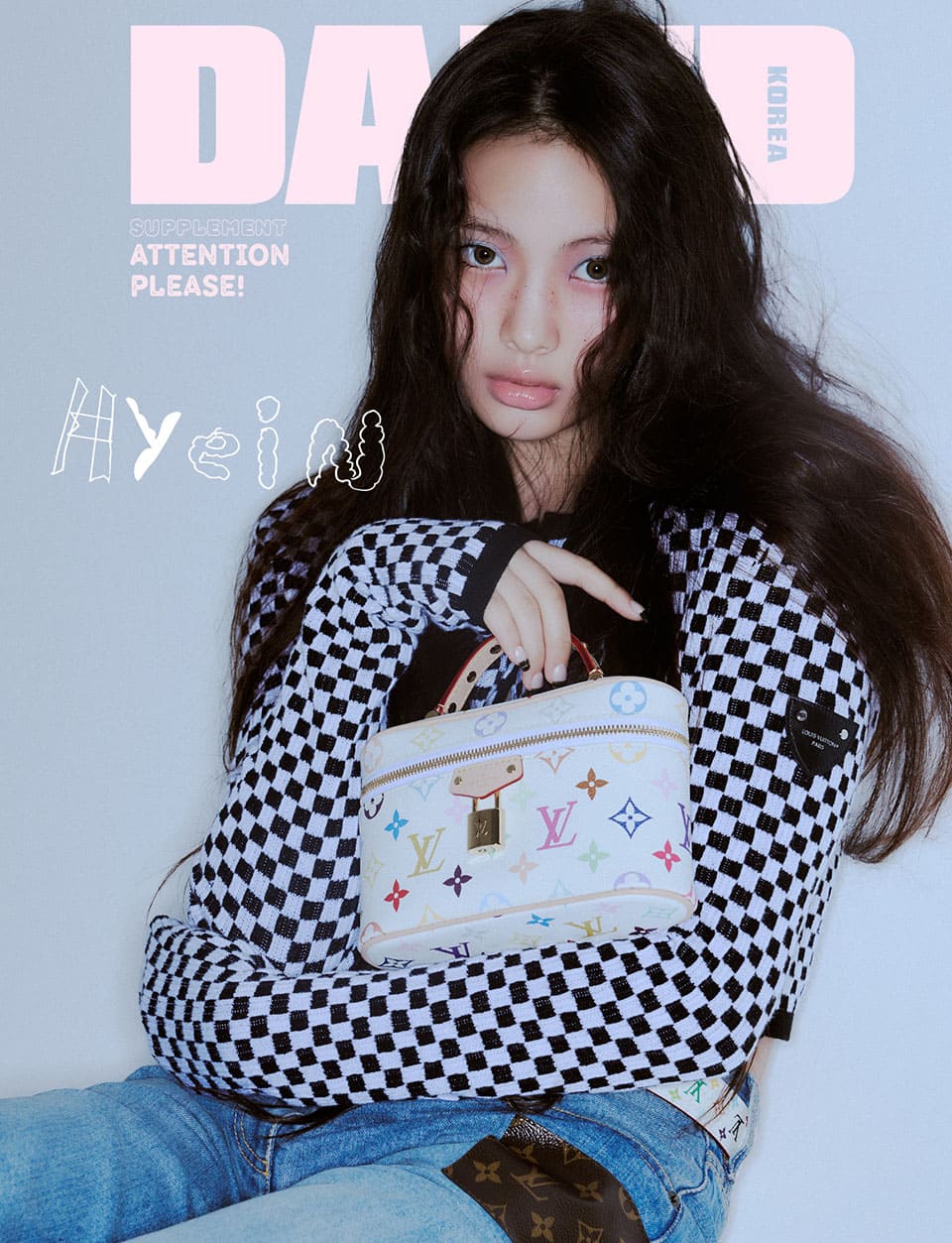 NewJeans' Hyein, the Youngest Member Unleashes a Fatal Gaze!