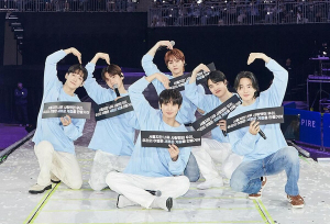 EXO Suho Shares Photos from 12th Anniversary Fan Meeting